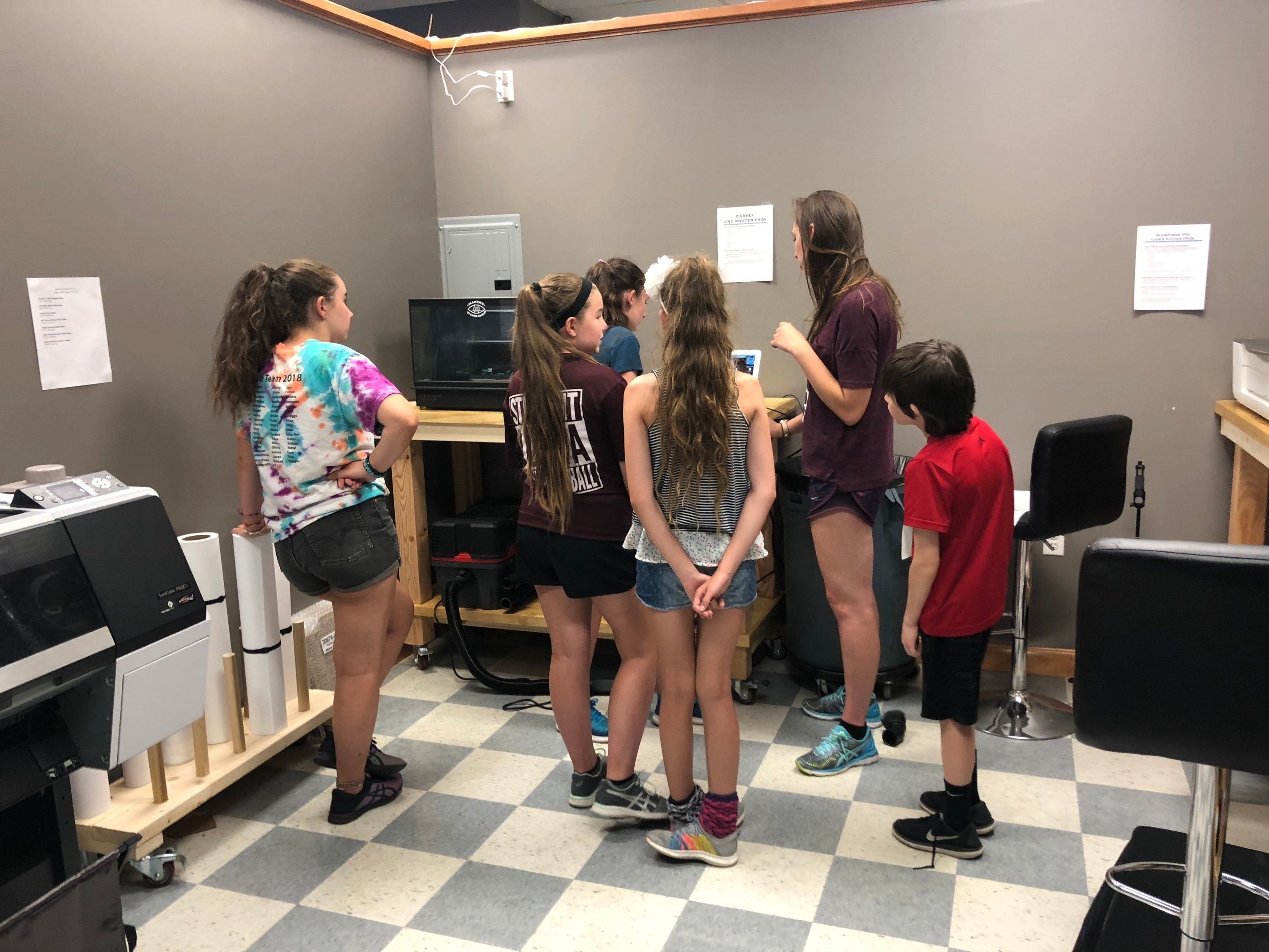 The Comprehensive Guide to Implementing Makerspaces in Schools – Makers Workshop